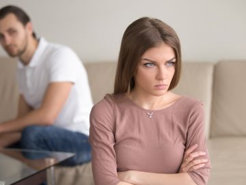 Cómo saber si mi pareja está celosa: 4 señales que lo confirman, según terapeutas - Estar Mejor